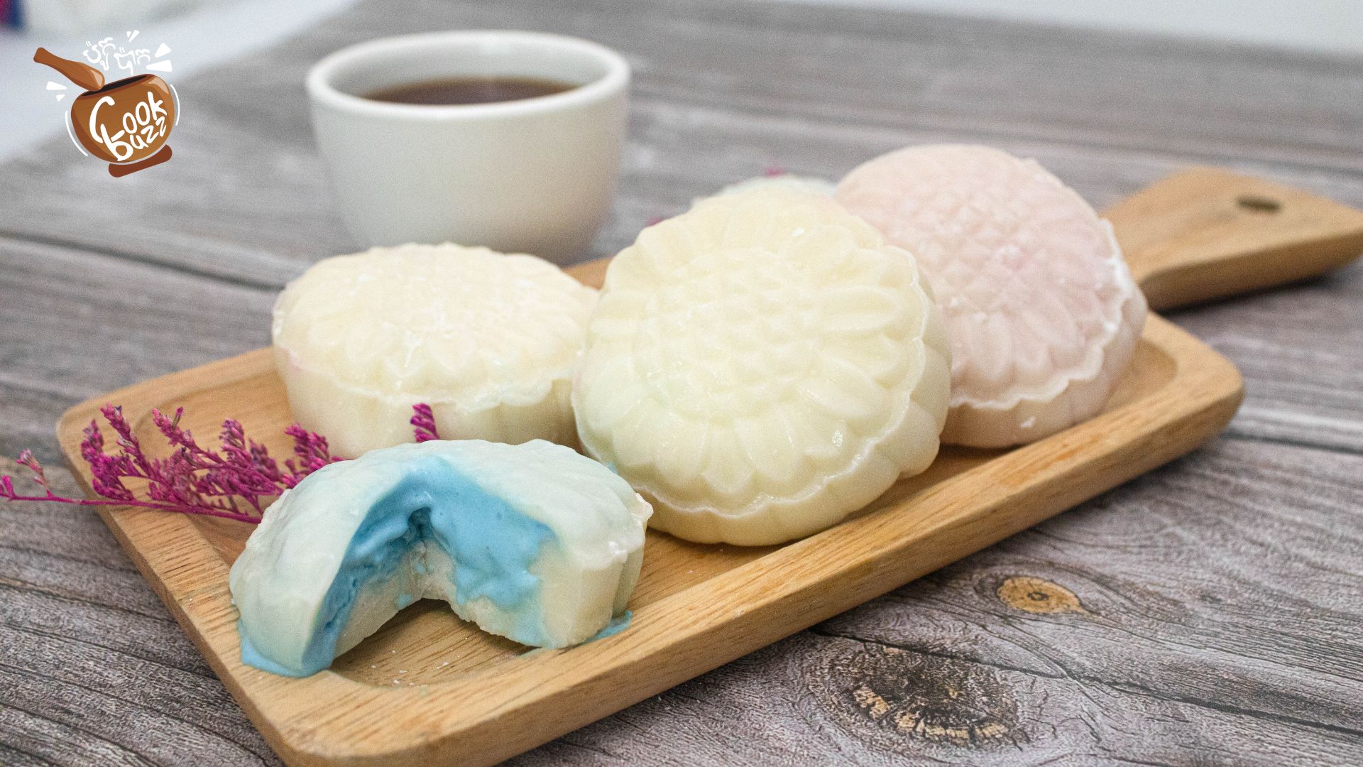Snow Skin Ice Cream Mooncake! Soft, chewy and simply addicting!
