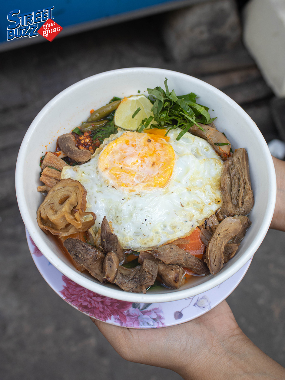 This vegan noodle soup is very nostalgic for Chey Thavy students. Have you tried it yet?