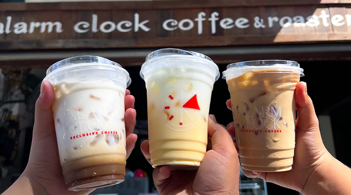 នាឡិការរោទ៍ម្ដងហើយមិនទាន់ស្វាង ទាល់តែបាន Alarm Clock Coffee ទើបស្វាង!