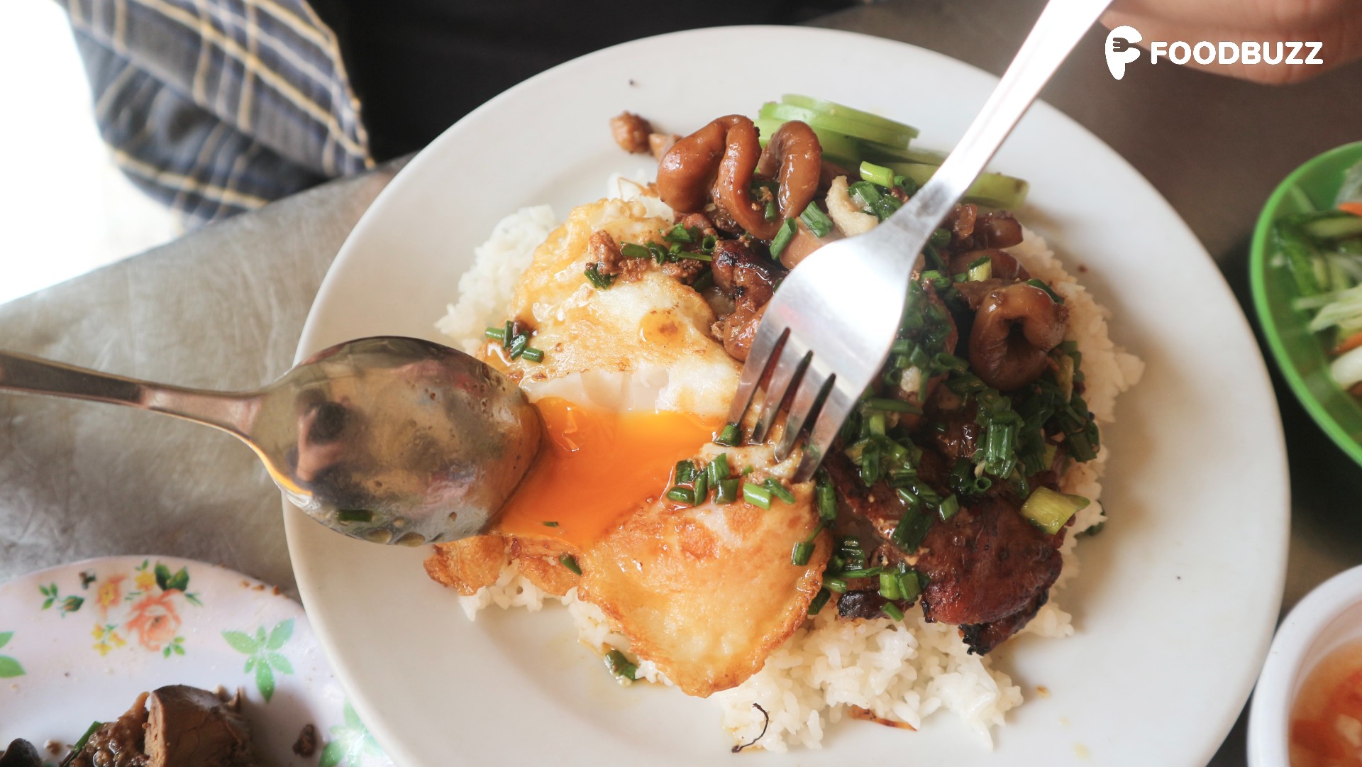 Ta Heng Bay Ang Eng - One of the best Cambodian Pork Chop Rice spots ...