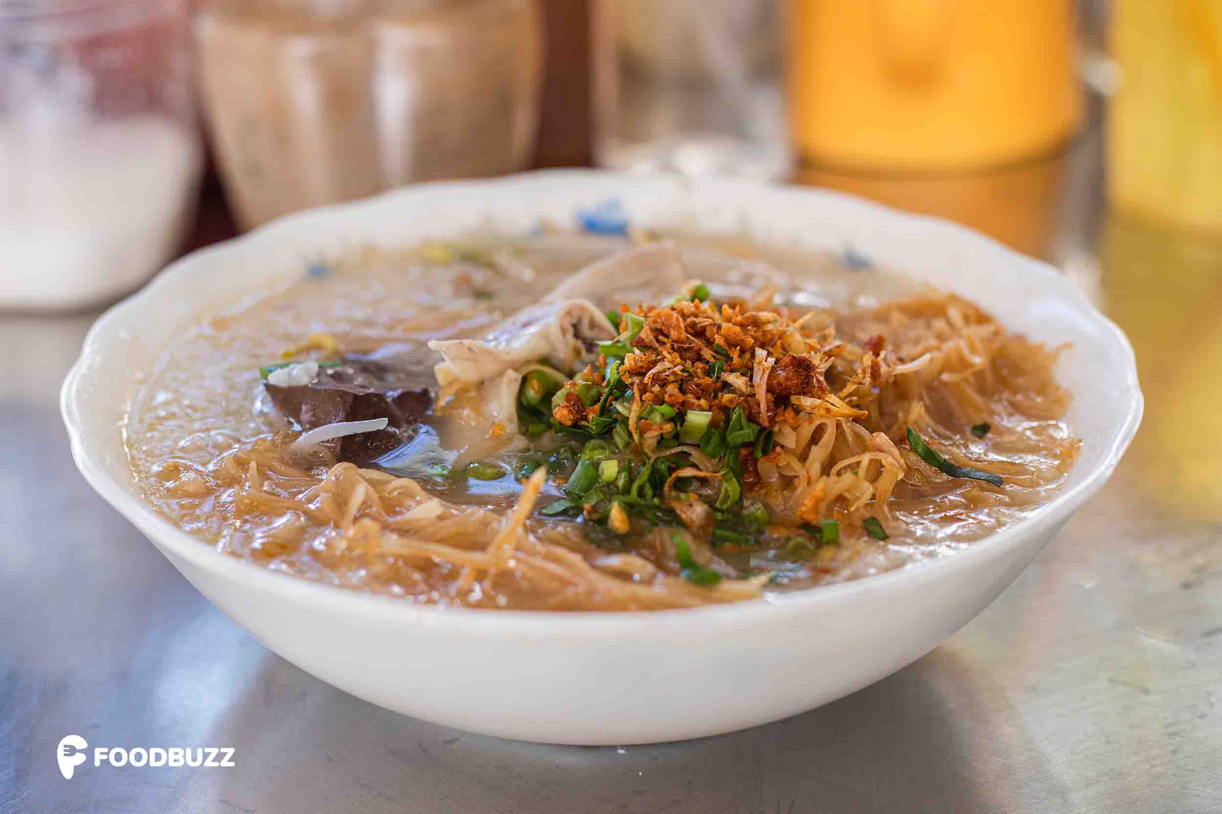 One of the must-try Cambodian style porridge spots in town!