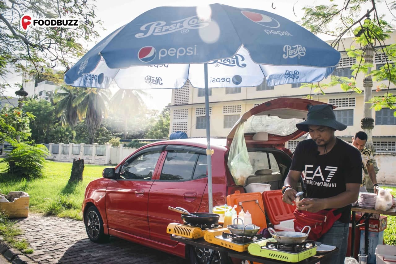 At Ktes Kom Pok Rok, you eat Nom Pang Sach (Cambodian Sandwich) very ...