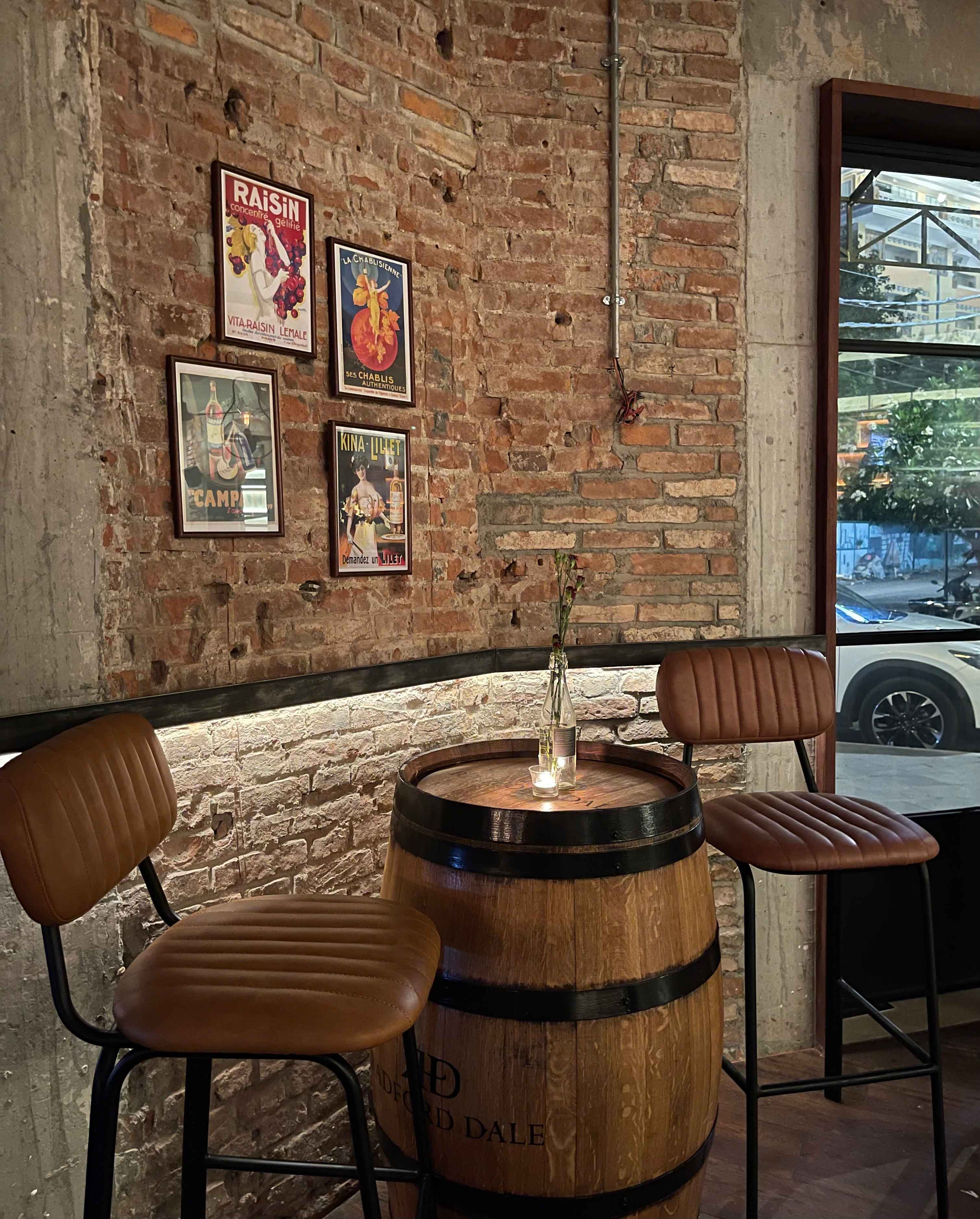 បារបារាំងថ្មីមួយ ...