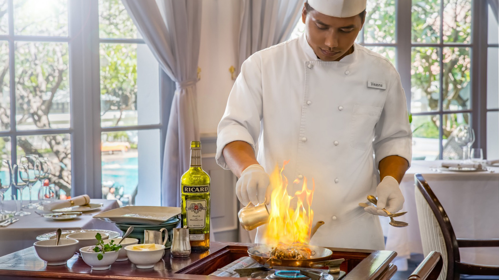 Grab your finest suit! Restaurant Le Royal is back with major and ...